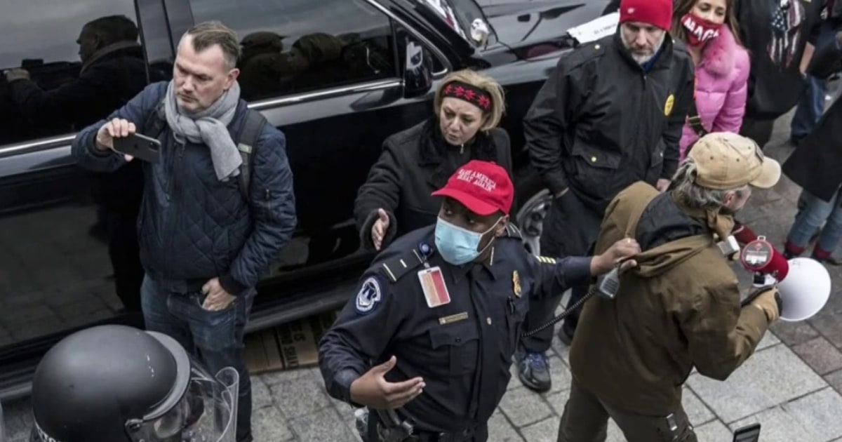 Capitol police officer resigns after wearing MAGA hat during Jan. 6 riot