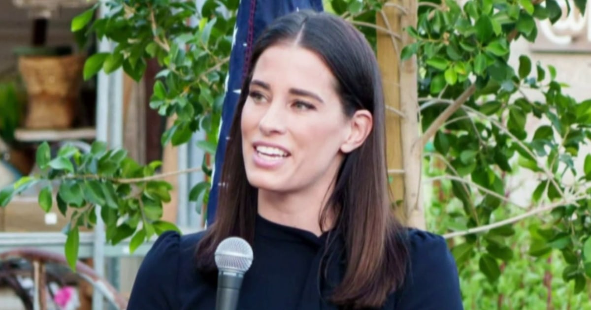 Trump lawyer Christina Bobb speaks to federal investigators in Mar-a ...