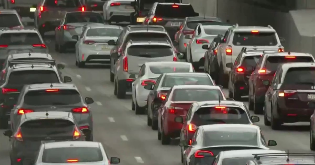 Nationwide traffic jams return as workers commute back to the office
