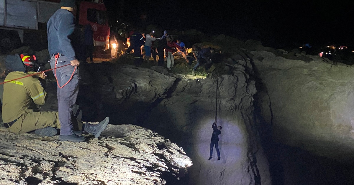 At least 15 dead after migrant boats sink off Greek island
