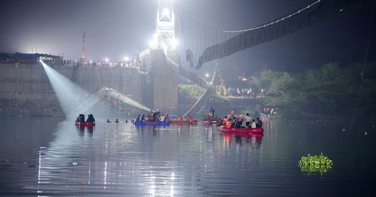 Video shows moment of deadly bridge collapse in western India