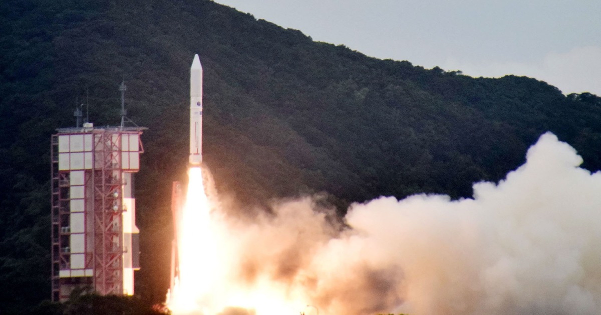 Japanese rocket instructed to self-destruct minutes after liftoff