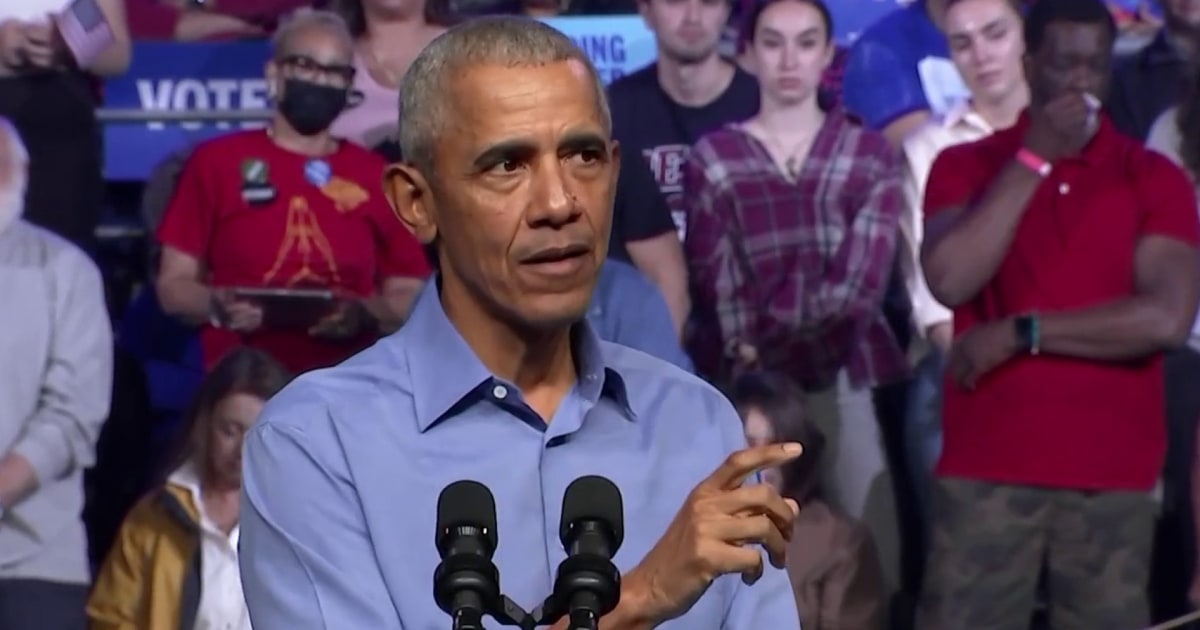 Obama pushes for democracy at Philadelphia rally