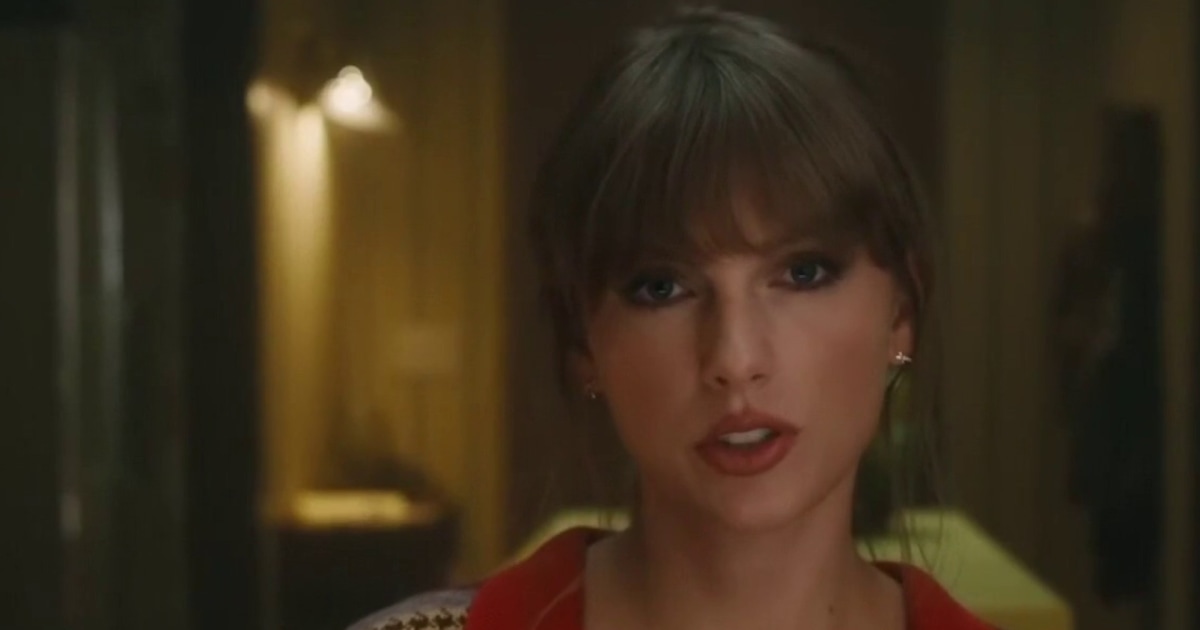 Taylor Swift fans buying concert tickets crash Ticketmaster site Taylor Swift fans buying concert tickets crash Ticketmaster site