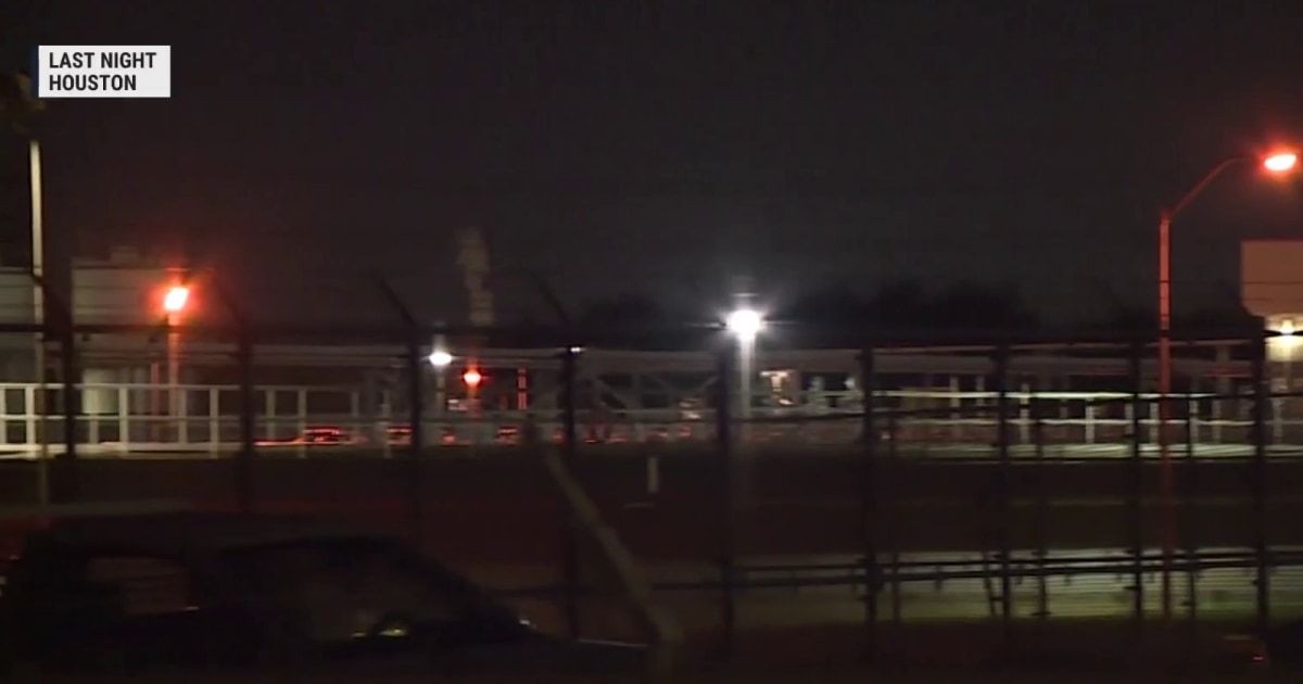 Millions ordered to boil water after power outage at Houston plant