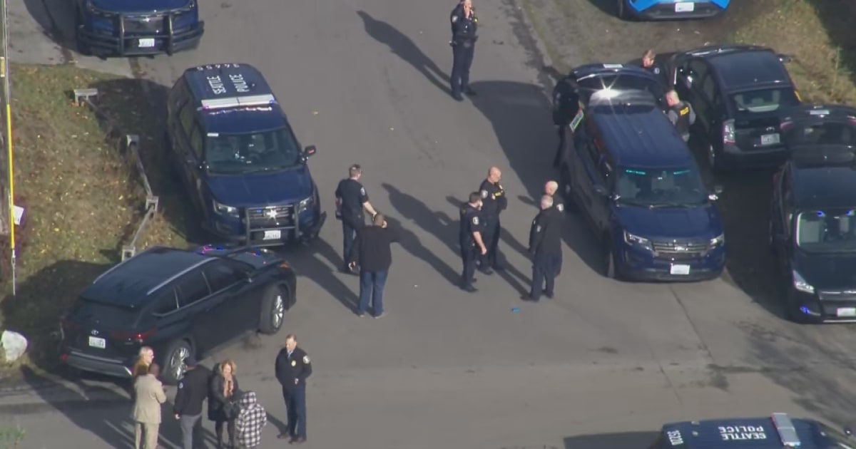 One wounded, suspect in custody after Seattle school shooting