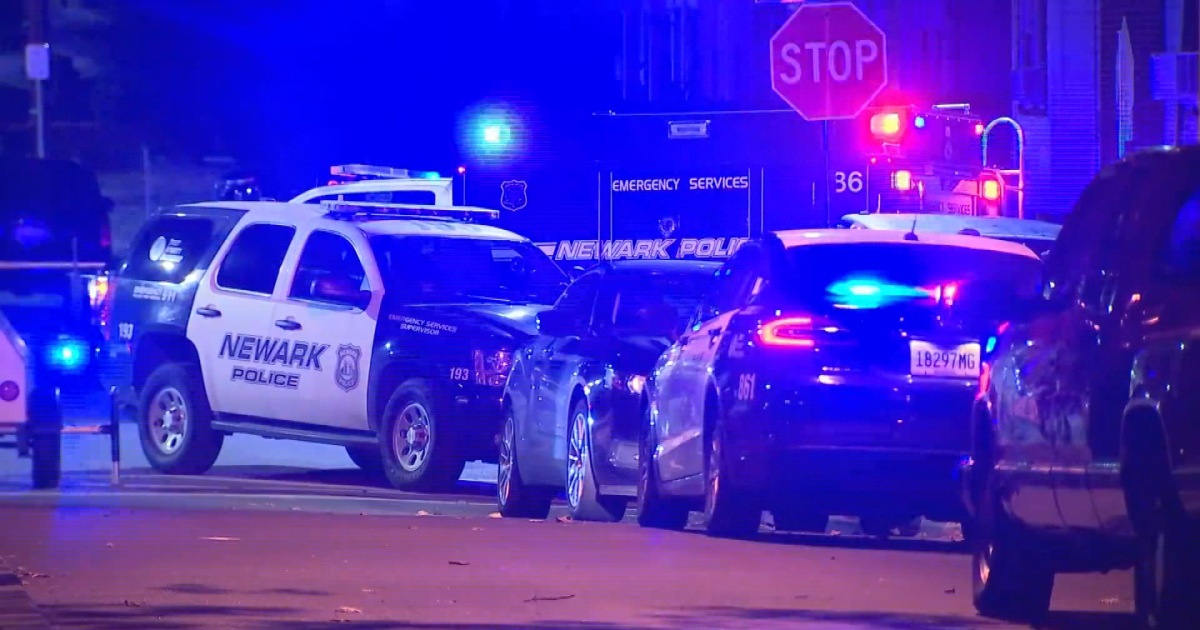 Manhunt underway following shooting of Newark, N.J., police officers