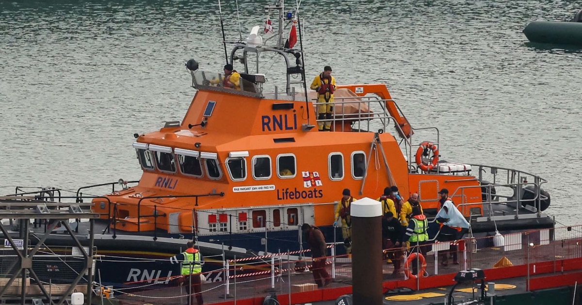 4 dead after small boat capsizes in English Channel