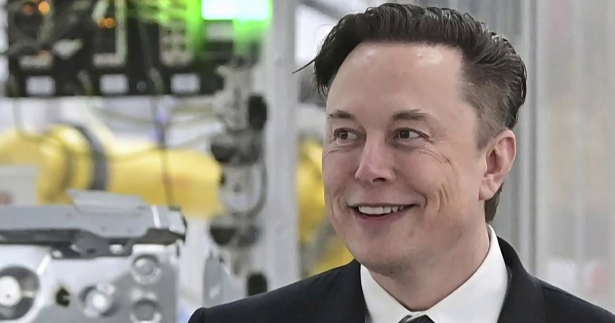 Musk aims to move Tesla trial from California to Texas