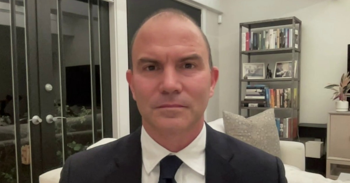 Ben Rhodes: Putin thought he would get to Kyiv before Biden