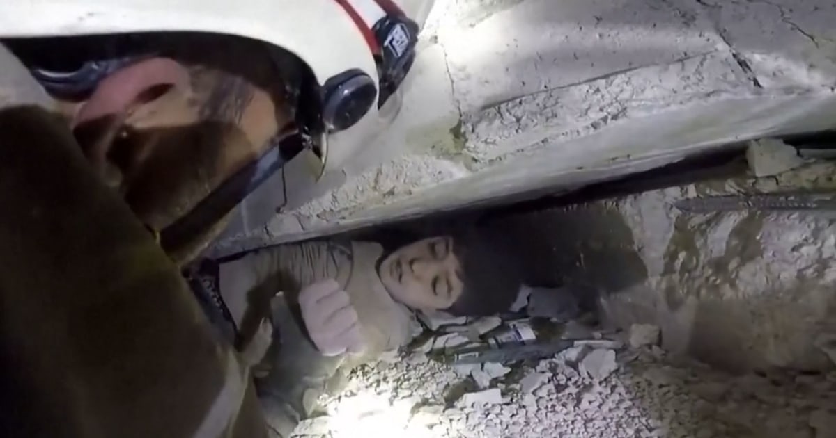 Videos show children rescued from buildings collapsed by earthquake in ...