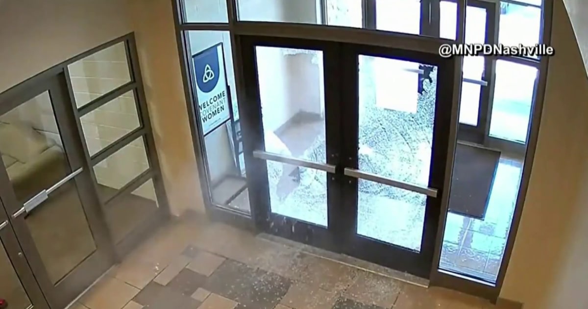 How to spot the warning signs of a potential mass shooter