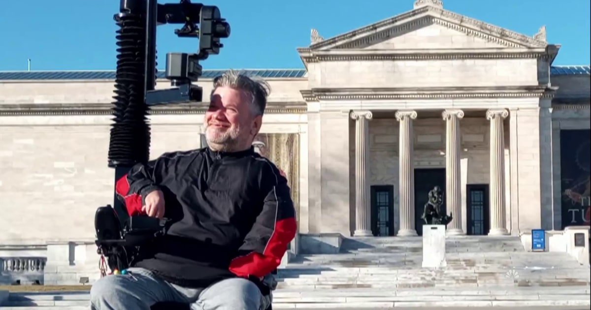 Engineering students held photographer find a way to pursue his passion