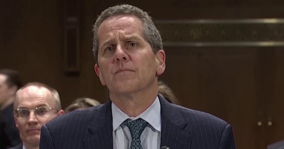 Senate hearing on bank failures focuses on regulations