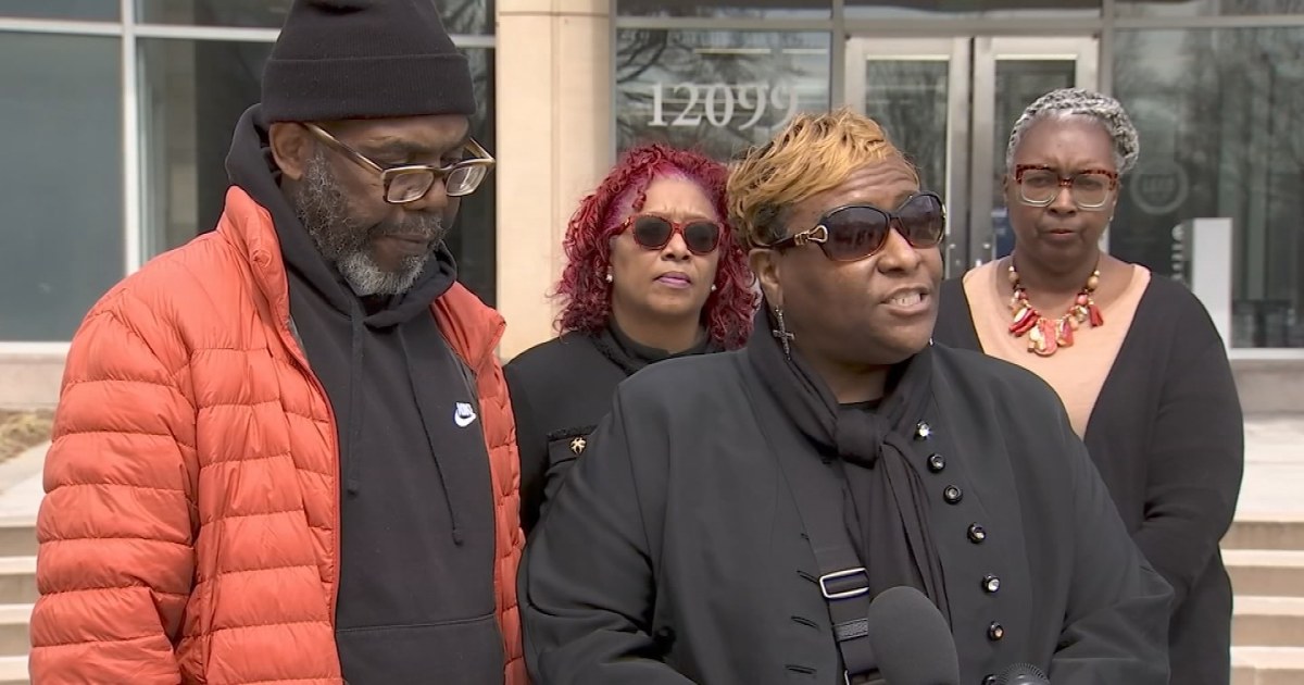 Family of unarmed Virginia man shot by police demands justice