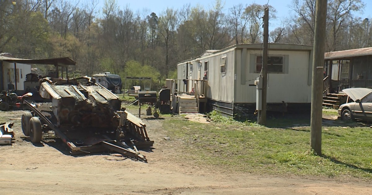 Suspect in custody following deadly Alabama shooting spree