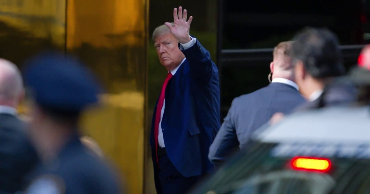 Trump touches down in New York City ahead of arraignment