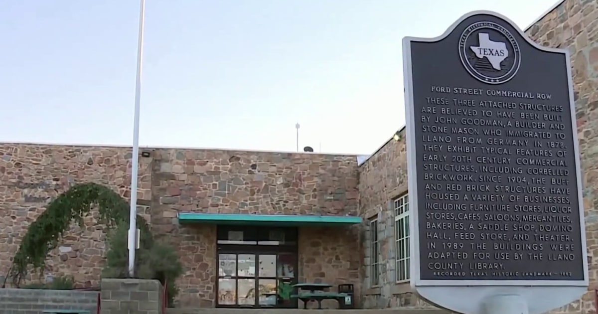 Texas county plans to close entire library system rather than un-ban books