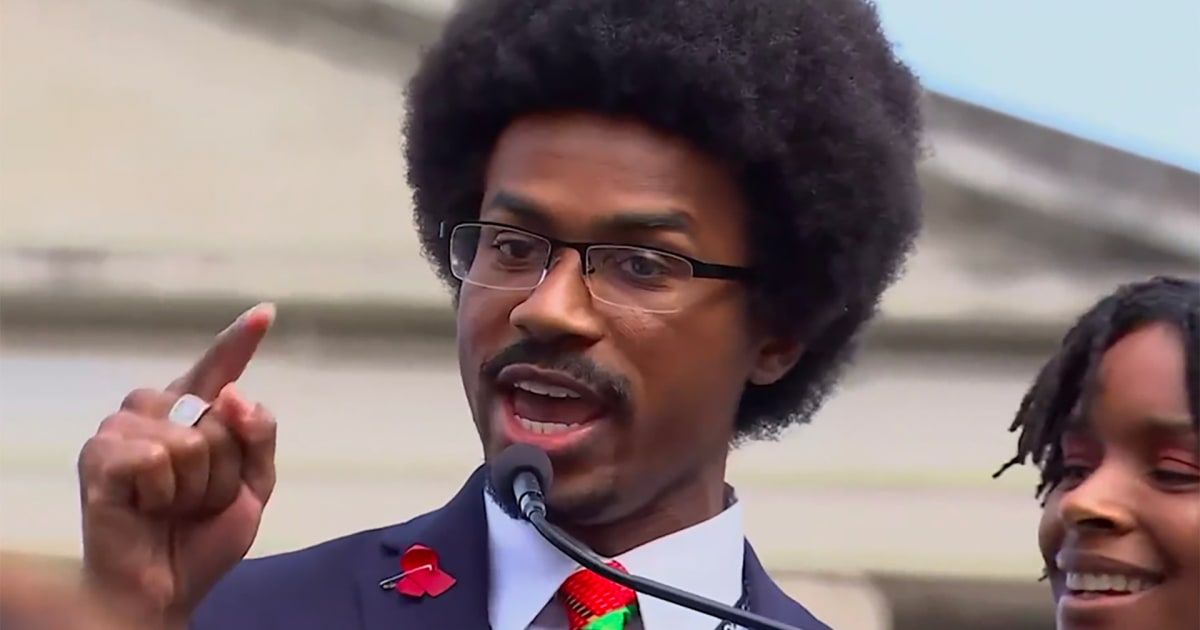 Rep. Justin J. Pearson speaks after being sworn back into Tennessee ...