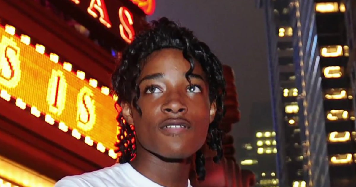 Marine veteran surrenders to police over Jordan Neely death