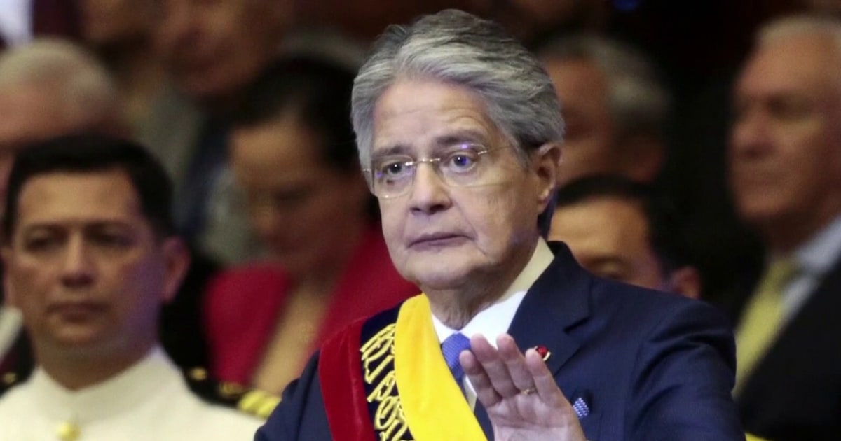 Ecuador's president dissolves National Assembly to avoid impeachment