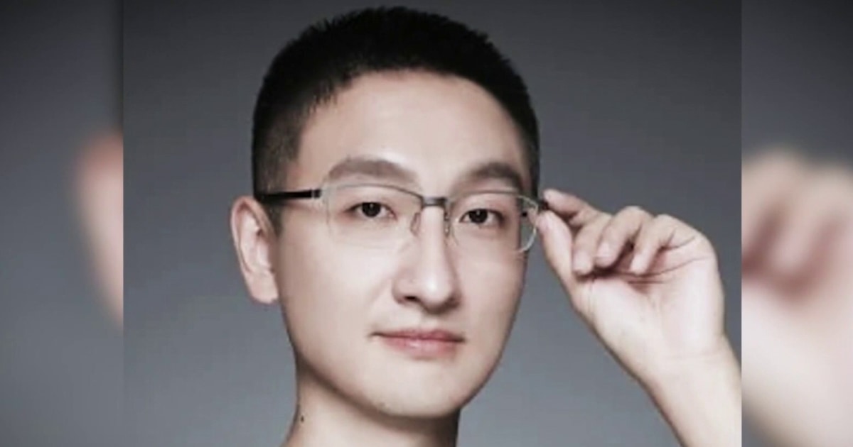 Ex-Apple employee charged with stealing trade secrets for China