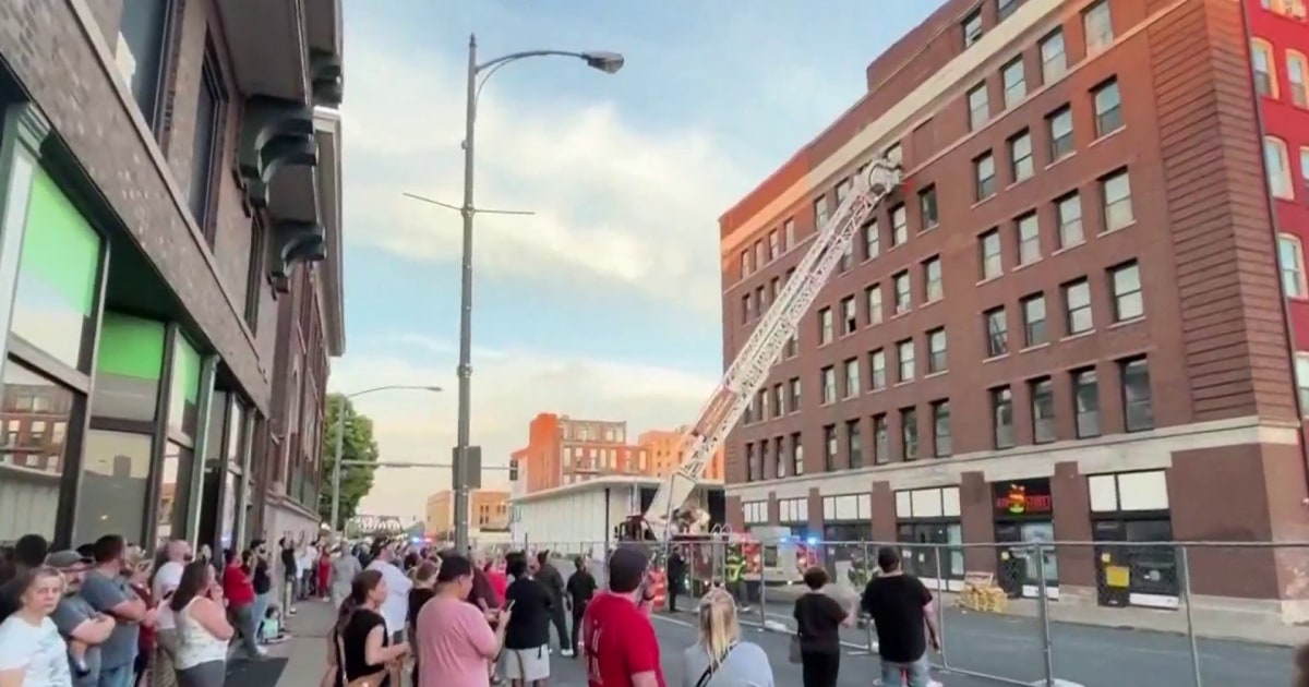 Two people likely stuck in Iowa building after partial collapse ...