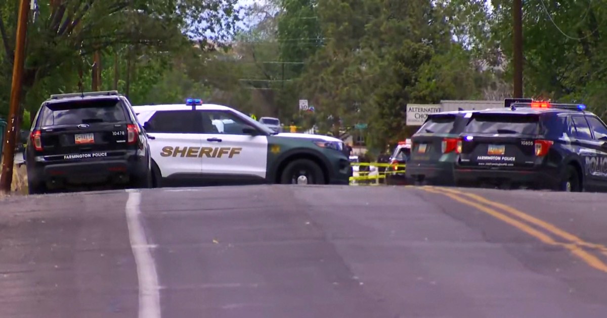 At least 3 people killed, 2 officers injured in New Mexico shooting