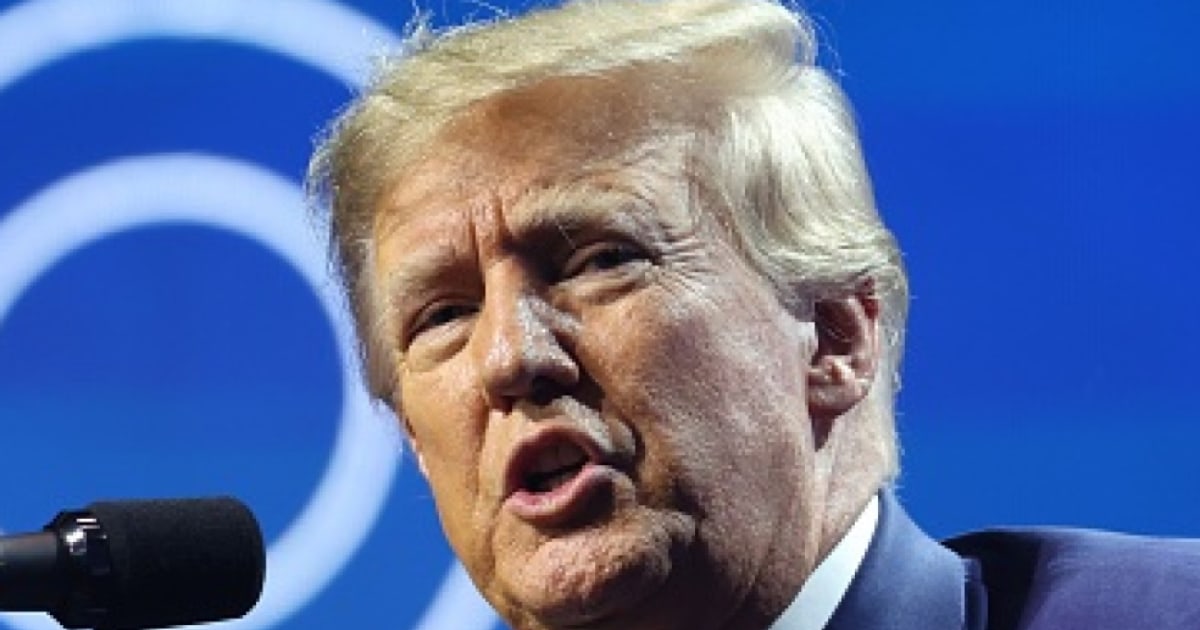 'Target’ Trump faces intensifying pressure as signs point toward indictment