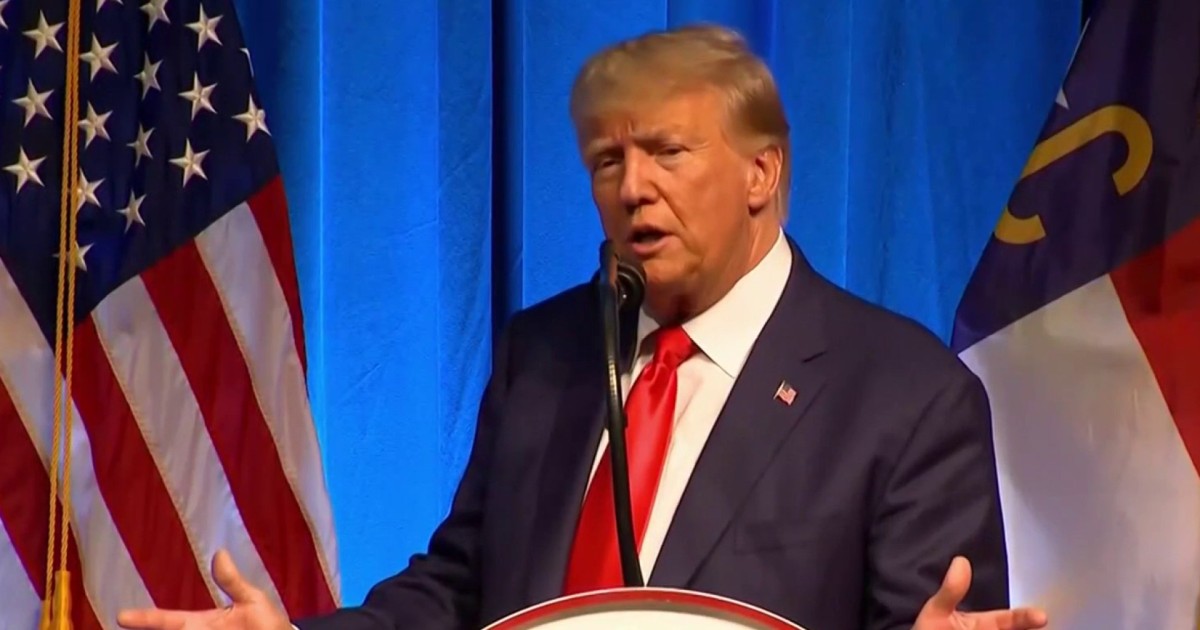 How Trump’s legal strategy involves presidential records act, Clinton socks