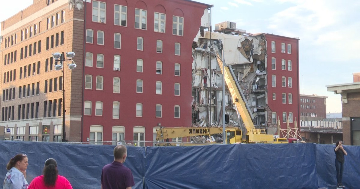 Survivor describes 'thunderous boom' of Iowa apartment collapse