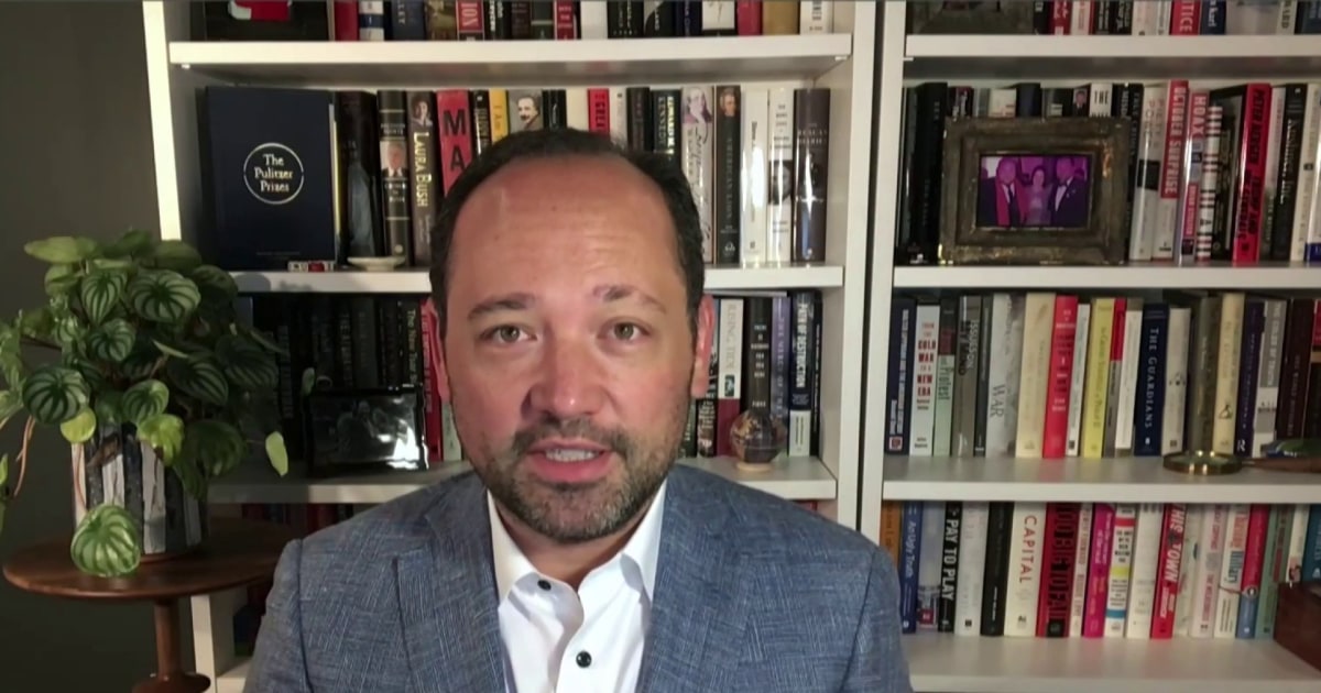 'Ultimate showman.' Phil Rucker on Trump's state of mind with more ...