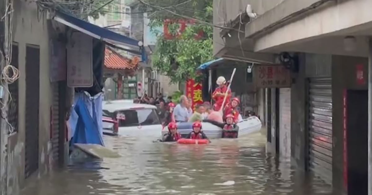 Flood victims rescued in southern China after typhoon