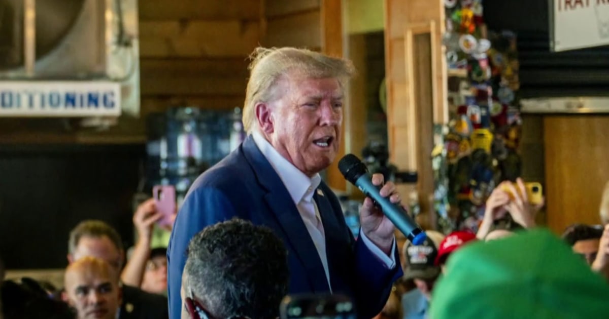 Trump leads Republican field in new Iowa poll