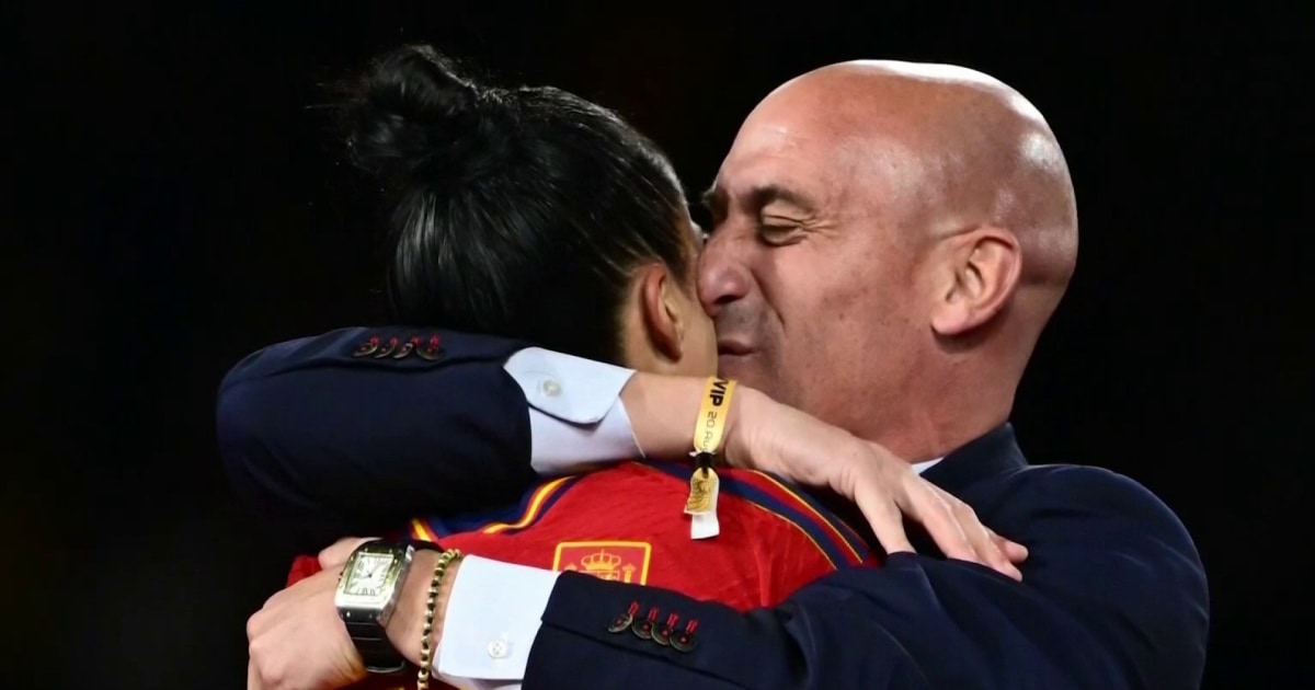 Spanish soccer chief under investigation over kiss