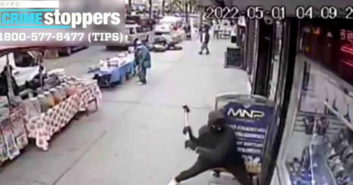 NYC officials pilot new strategy to crack down on retail theft