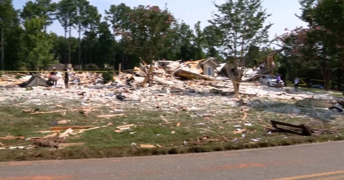 N.C. house explosion leaves father of Tennessee Titans player Caleb ...