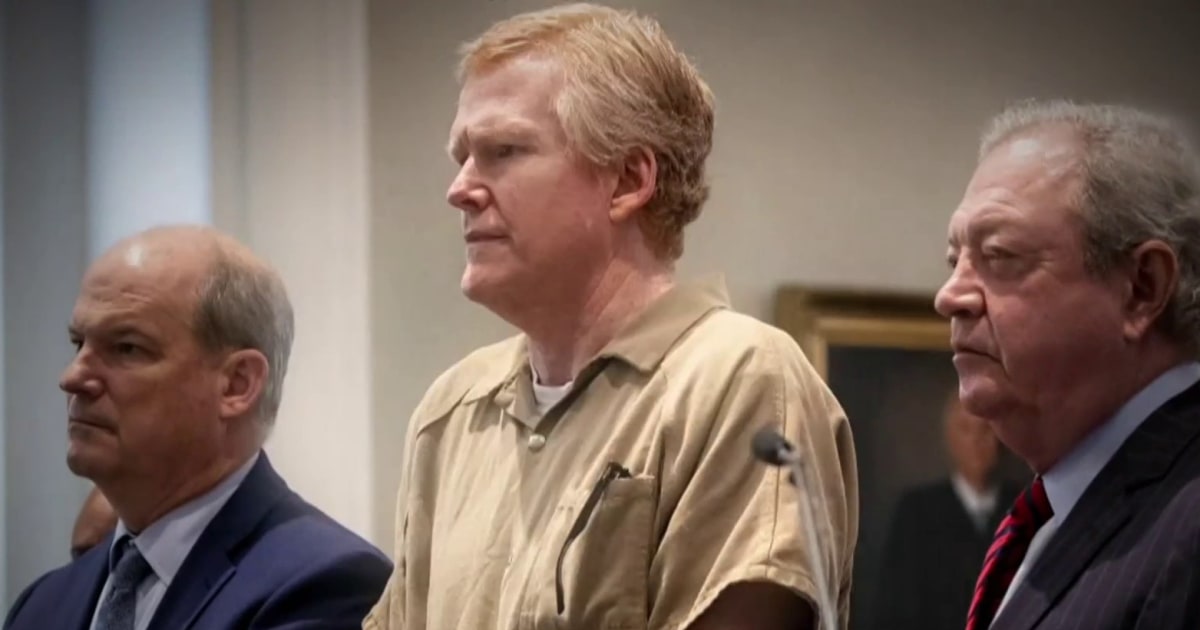 Alex Murdaugh’s lawyers accuse county clerk of court of jury tampering