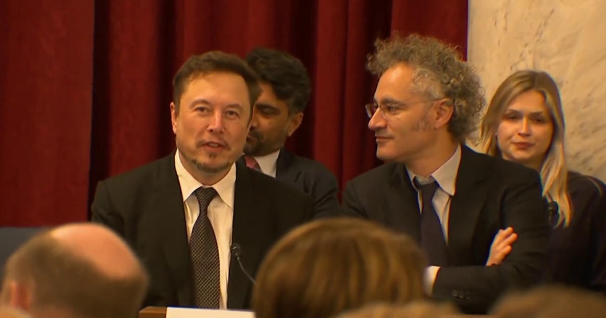 Tech CEOs meet with senators to discuss AI regulations