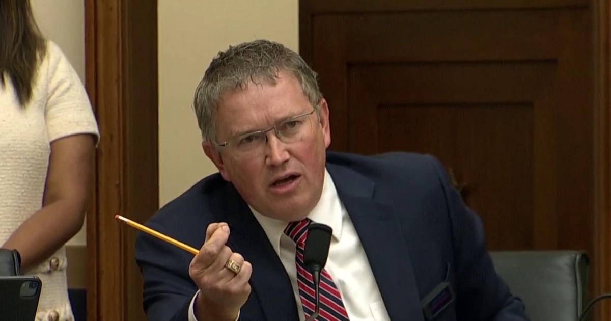 Rep. Massie questions Garland about Jan. 6 and rioter Ray Epps