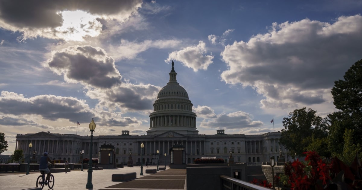 Federal worker’s pay at risk amid potential government shutdown
