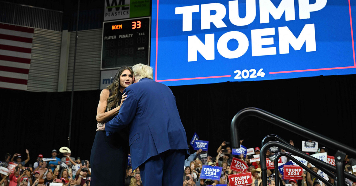 Gov. Kristi Noem endorses Trump at South Dakota rally