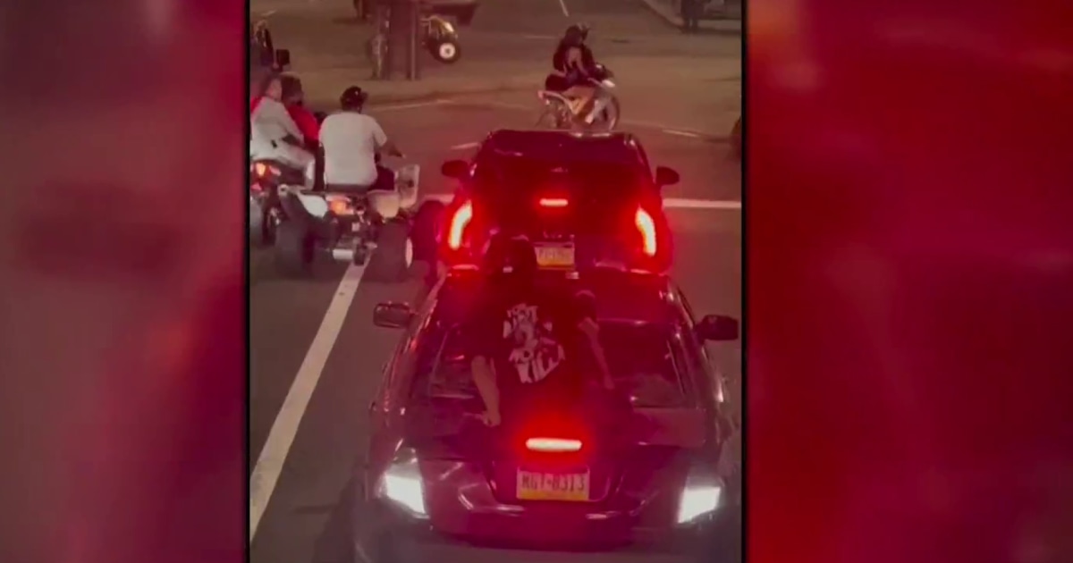 Man charged after allegedly holding Philadelphia woman at gunpoint