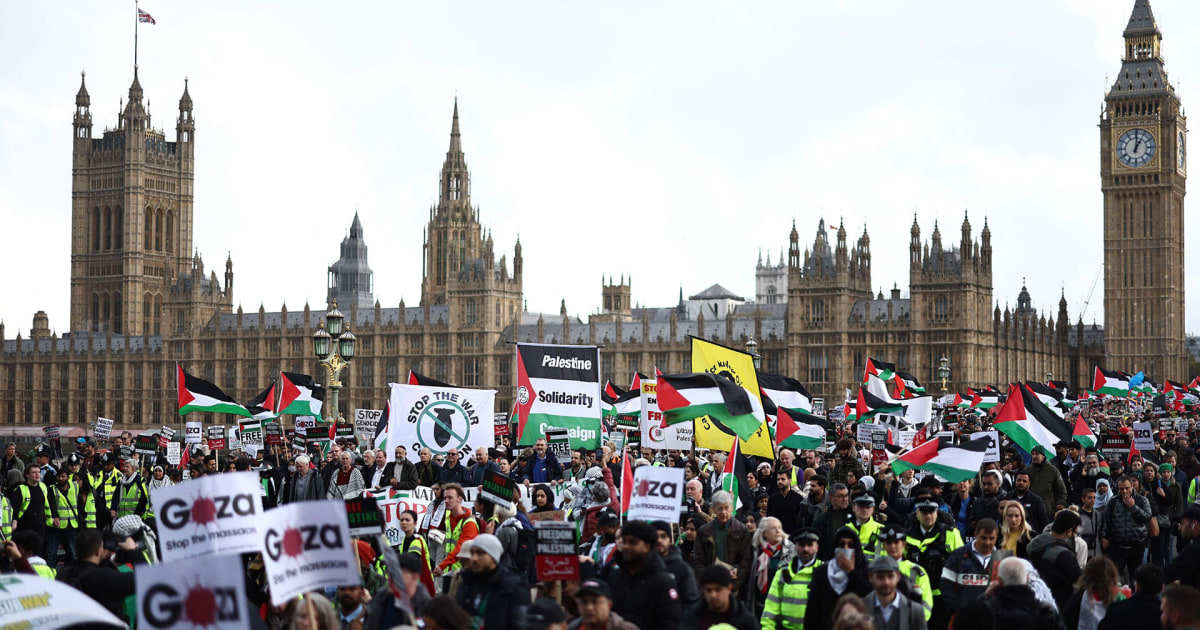 Thousands join pro-Palestinian demonstration in London