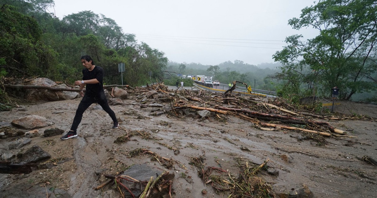 Hurricane Otis triggers mudslides blocking access into Acapulco