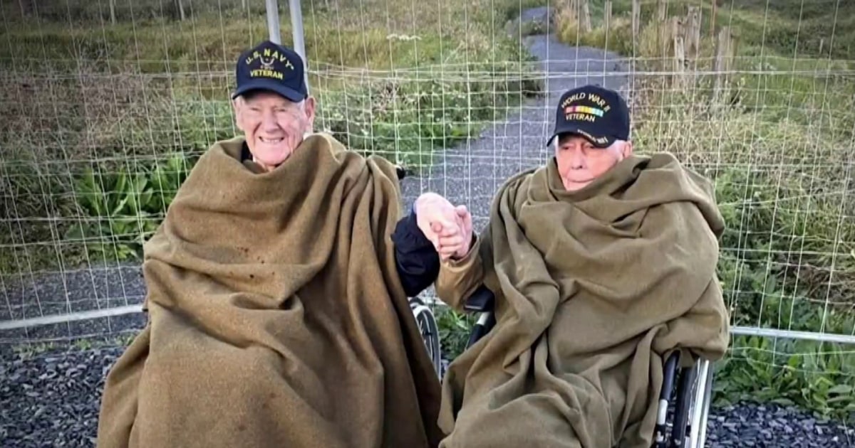 World War II veterans return to Normandy nearly 80 years later
