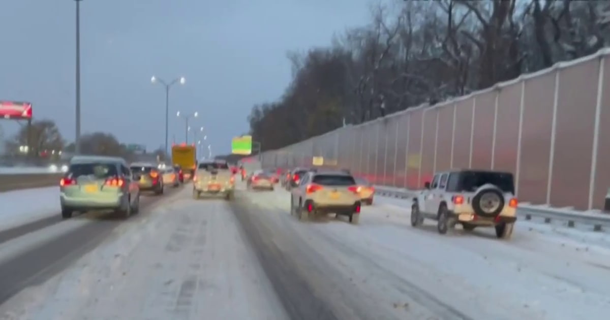 Heavy snow hits Northeast as cold temperatures sweep across the country