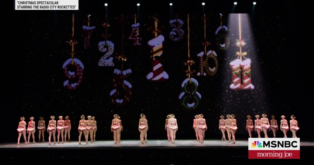 'Christmas Spectacular Starring the Radio City Rockettes' celebrates ...