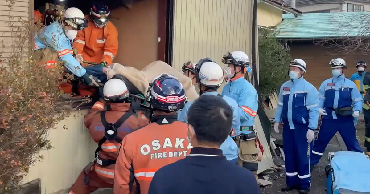 Woman rescued 72 hours after Japanese quake collapsed her home