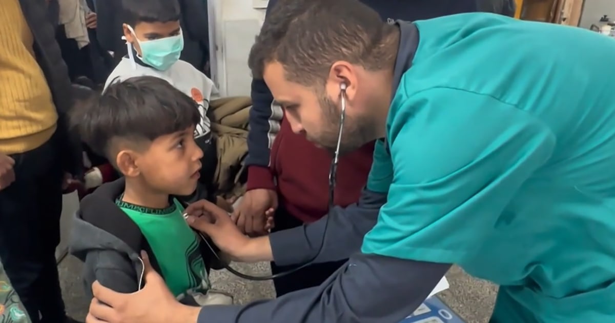 Doctors sound alarm over spread of diseases among children in Gaza